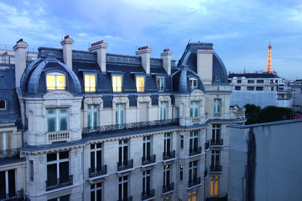 Une soirée d'été sur la terrasse du Warwick Paris - Le blog de Lili