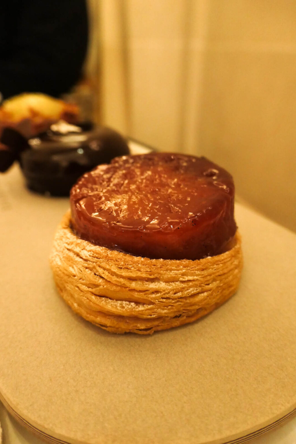 Le Goûter d’Angelo Musa dégusté à La Galerie, à l'hôtel Plaza Athénée ...